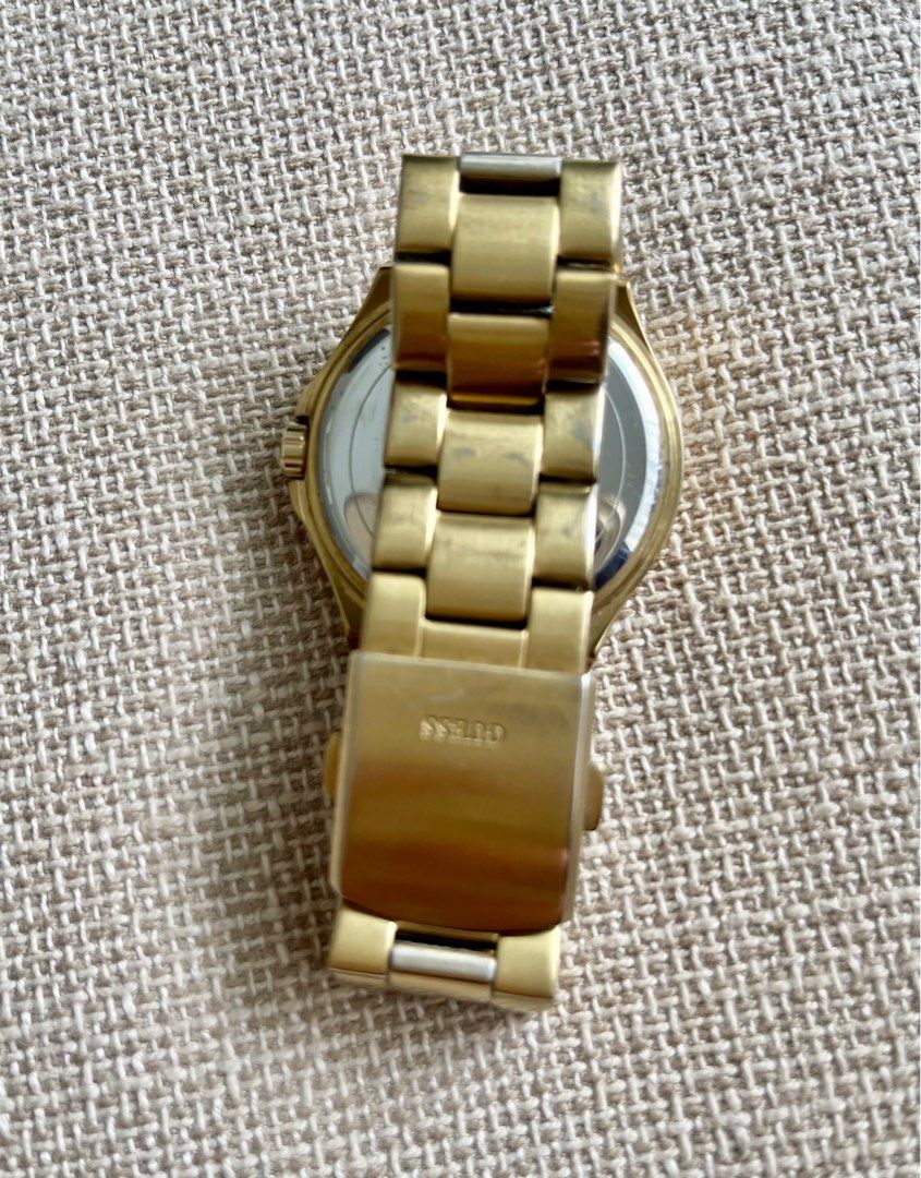 Gold Guess Watch, Women's Fashion, Watches & Accessories, Watches on ...