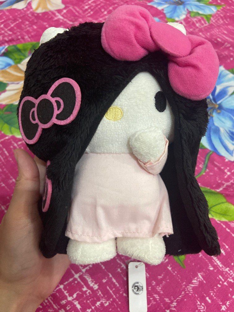 Hello Kitty Sadako on Carousell