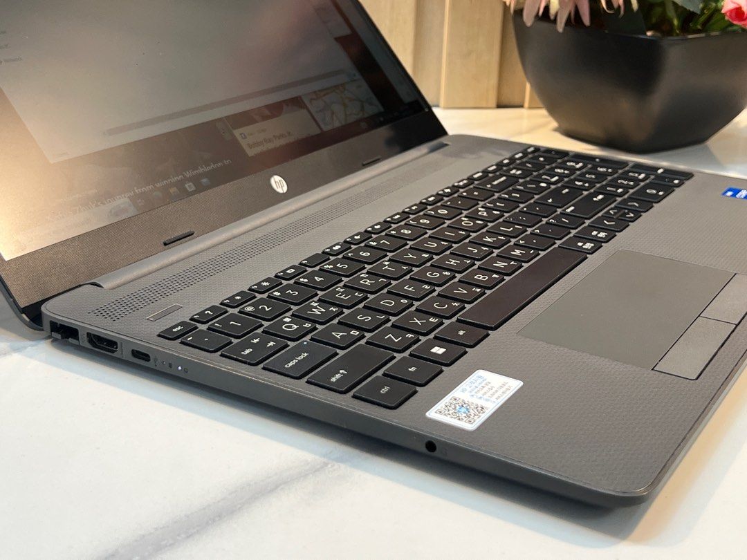 HP 250 G8 NoteBook PC i5-11th Gen 8GB RAM 256GB SSD FULL HD 1080 Iris ...
