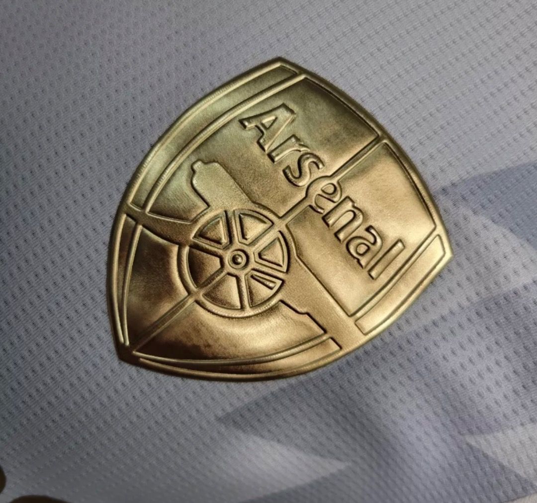 Jersey Arsenal Gold Special Edition 23/24, Men's Fashion, Activewear on ...