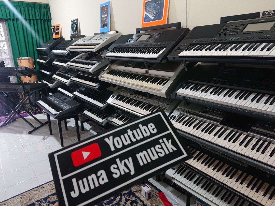 Keyboard bekas di beli, Musik & Media, Alat di Carousell