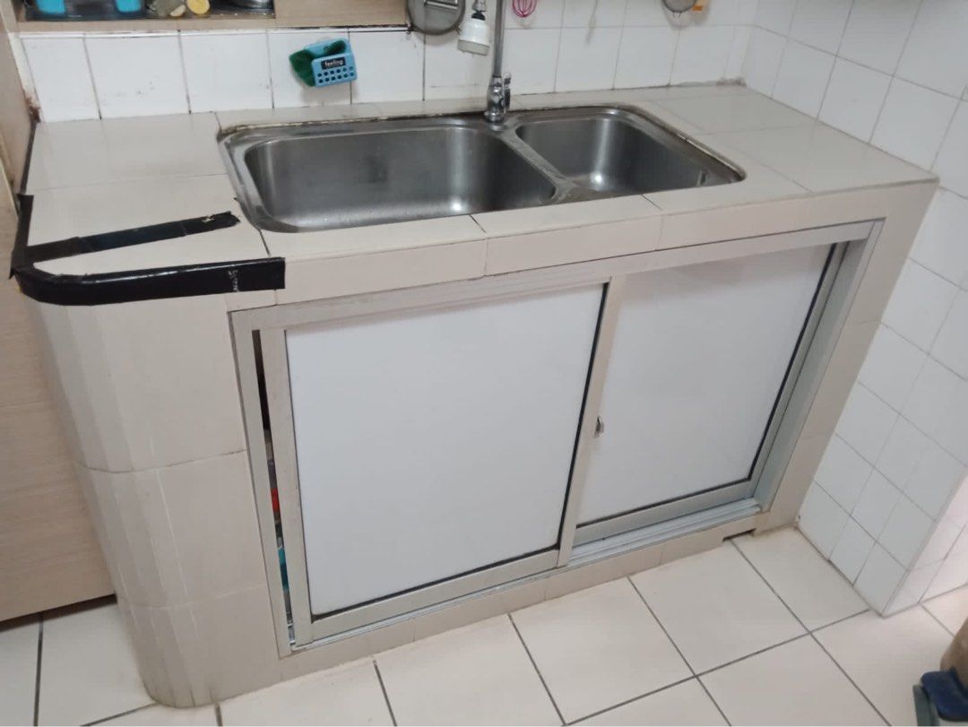 Kitchen cabinet & kitchen work top refurbishment, Home Services, Home ...