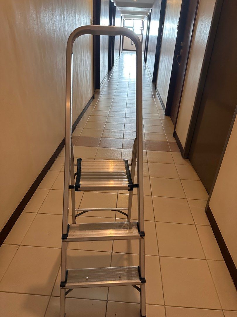 Ladder & stepper, Furniture & Home Living, Home Improvement ...
