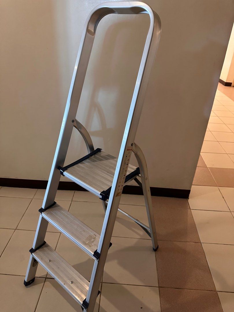 Ladder & stepper, Furniture & Home Living, Home Improvement ...