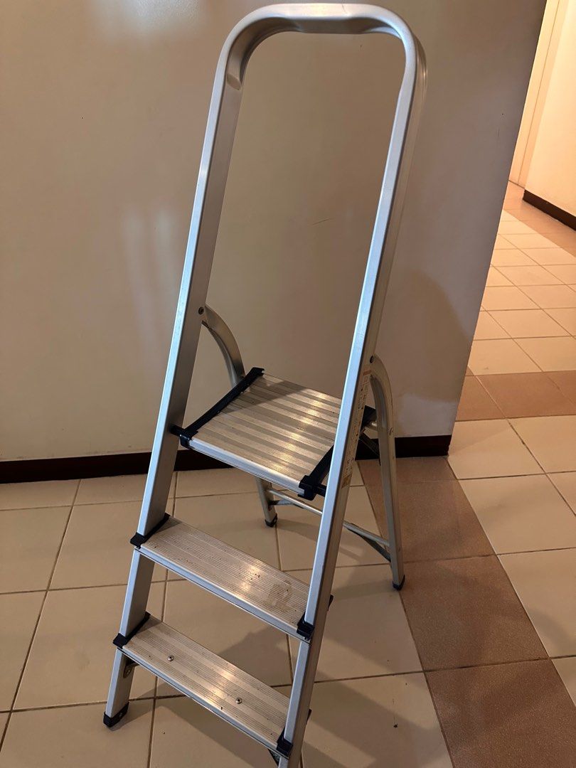 Ladder & stepper, Furniture & Home Living, Home Improvement ...