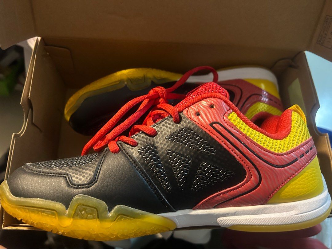 Li-Ning Sport Shoes, Luxury, Sneakers & Footwear on Carousell