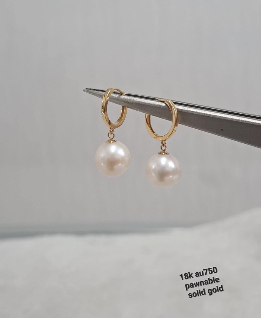 Loop Pearl in 18Kart Gold Setting, Women's Fashion, Jewelry ...