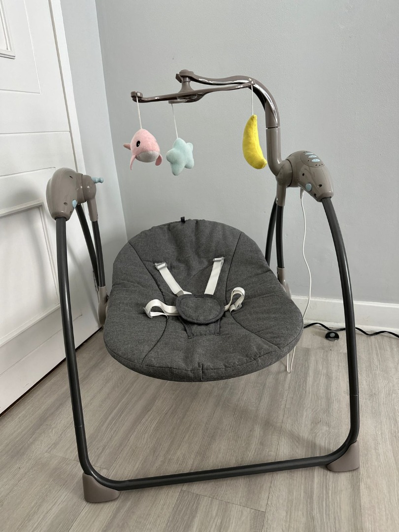 Mother & Baby Nursery Automatic Rocking Chair Swing with Music, Babies ...