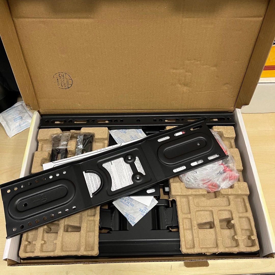 NB North Bayou P6 Full Motion Cantilever Mount, TV & Home Appliances ...