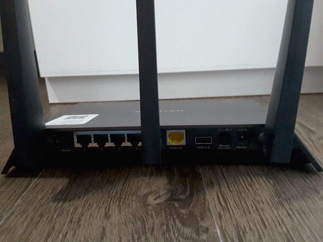 NETGEAR Nighthawk AC2300 - Smart Wifi Router Model: R7000P, Computers ...