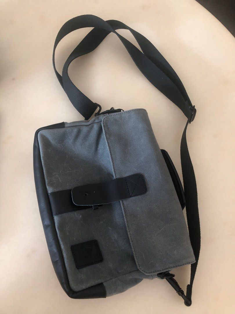 NutSac Satchel 11 (Coal), Men's Fashion, Bags, Sling Bags on Carousell