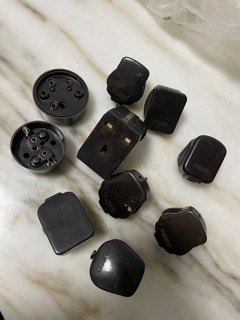 Old Bakelite Plugs & sockets, Hobbies & Toys, Memorabilia ...