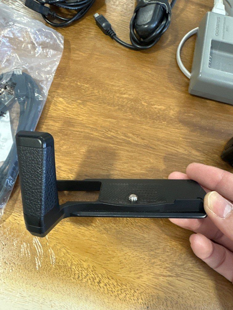 Olympus EM5 Mark II (Limited Titanium Edition), Photography, Cameras on ...