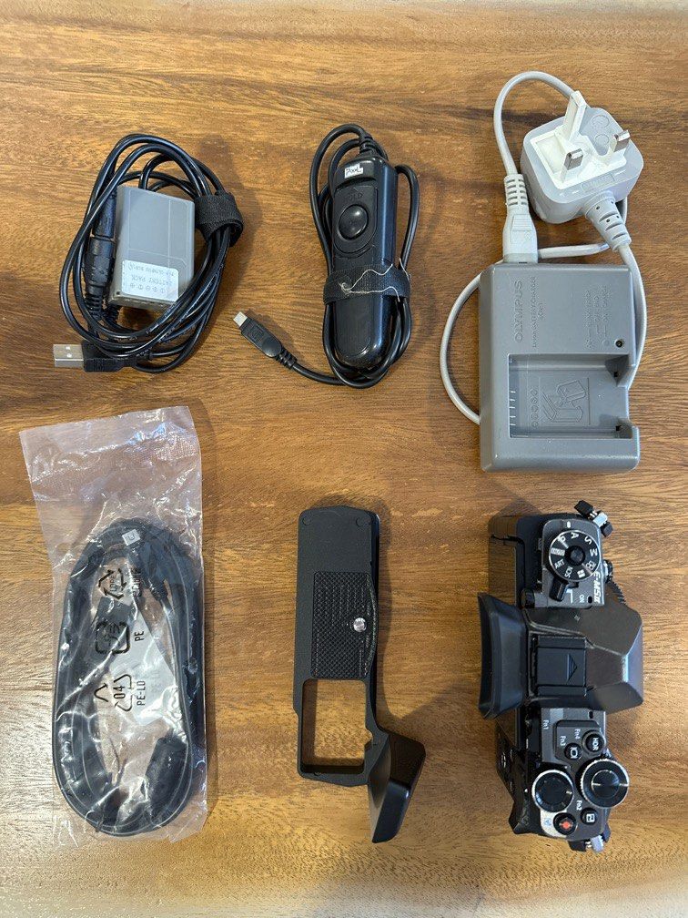 Olympus EM5 Mark II (Limited Titanium Edition), Photography, Cameras on ...