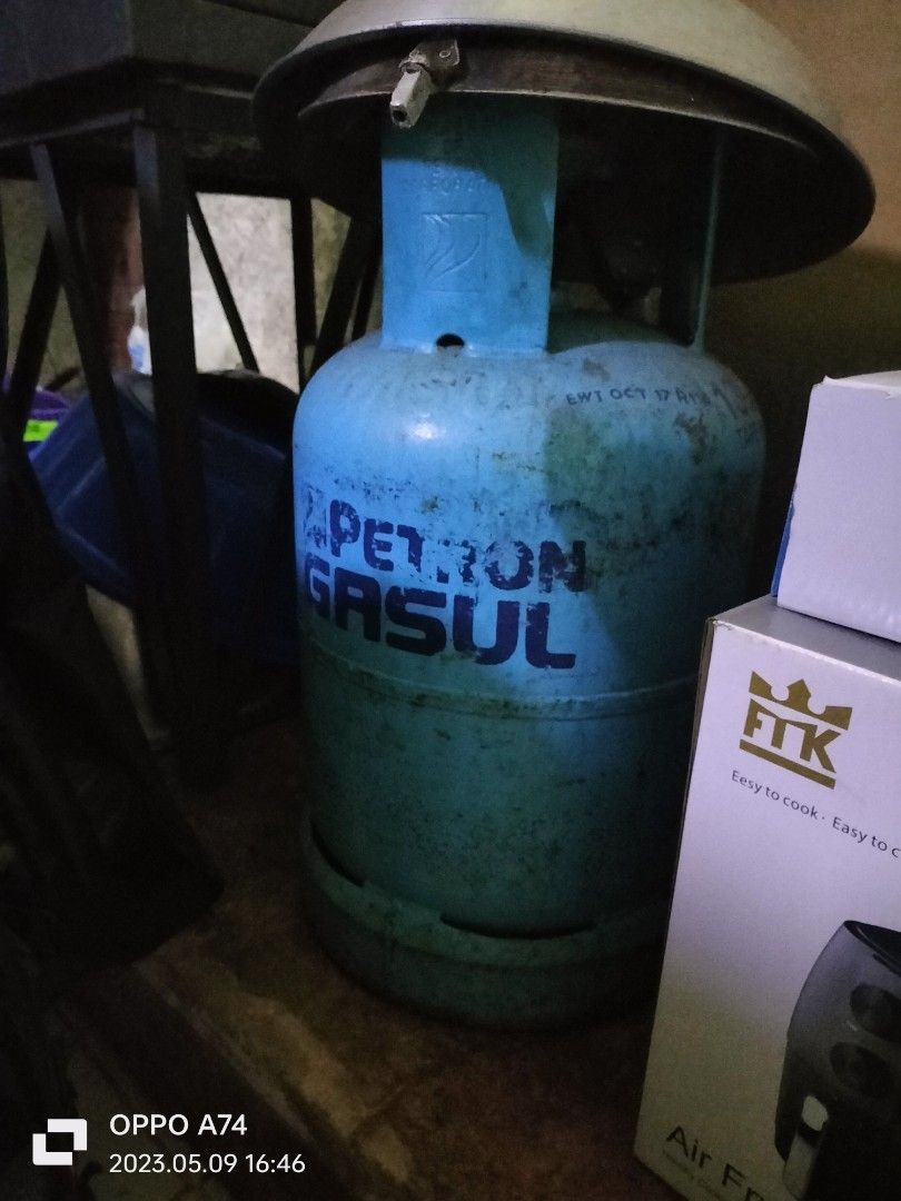 Petron gasul gas tank, Everything Else, Others on Carousell