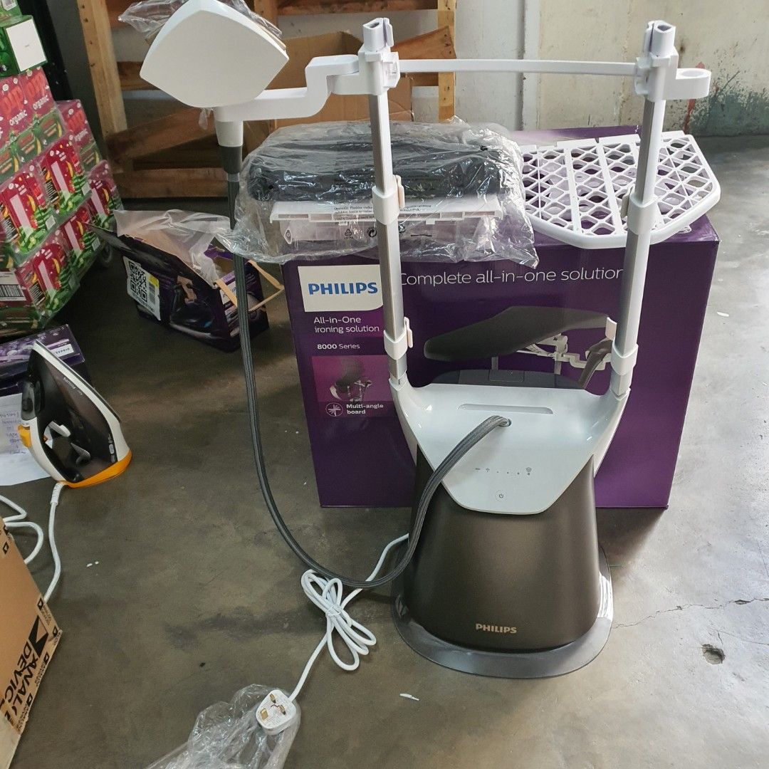 Philips Domestic Appliances 8000 Series All-in-One ironing solution ...