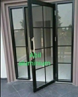 Pintu aluminium kaca (sliding, swing), Barang Yang Dicari di Carousell