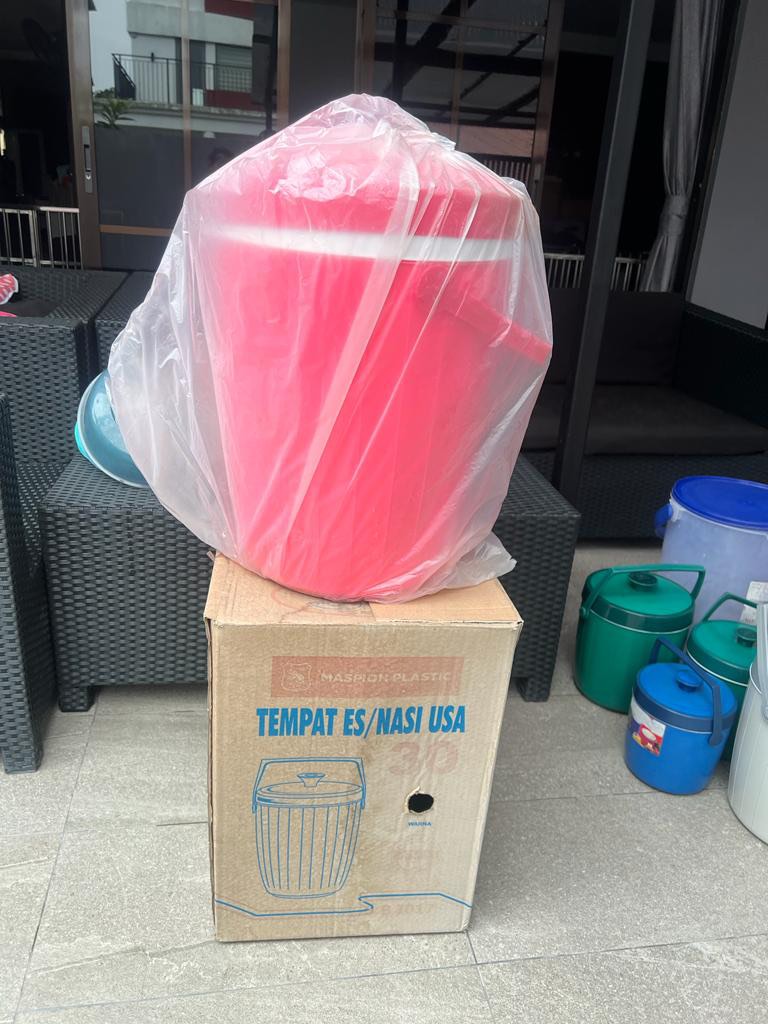 Plastic Hot And Cold Insulated Cooler / Ice Bucket Cooler / Insulated ...