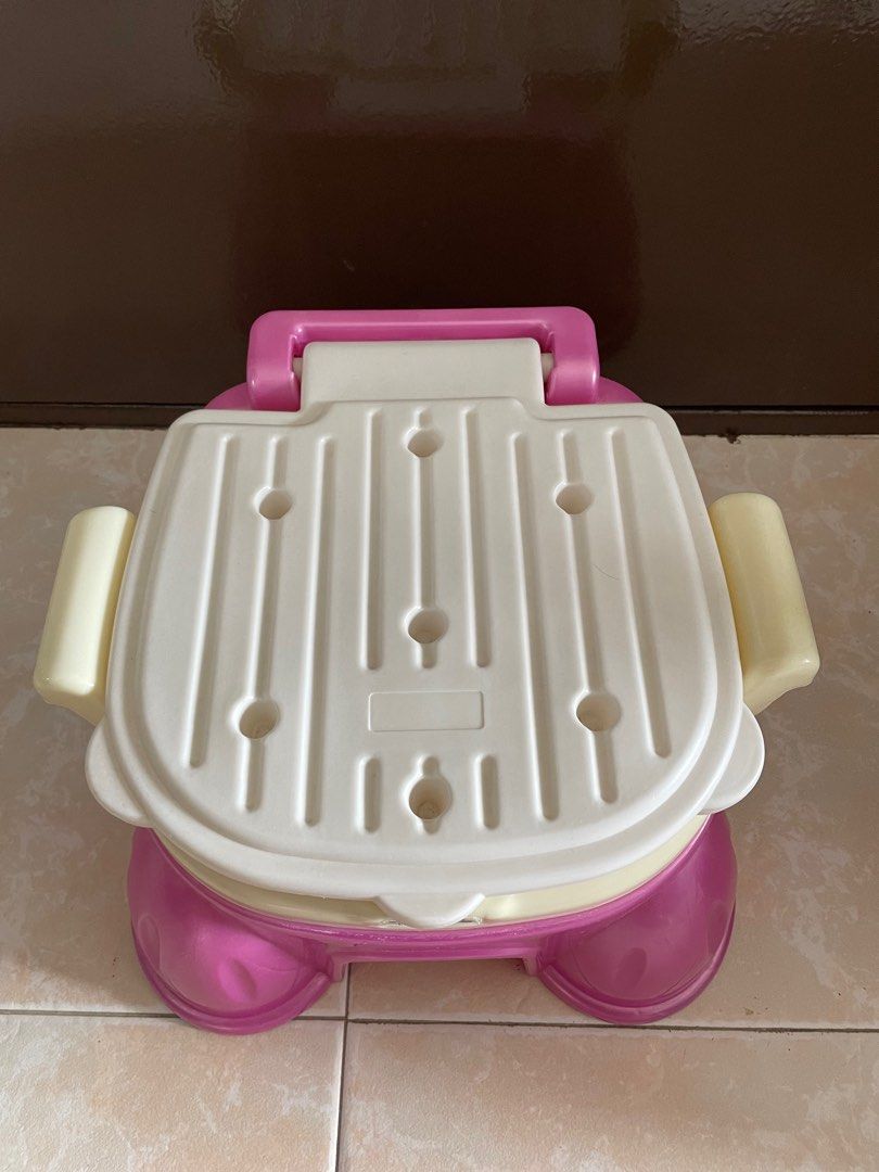Princess step stool and throne, Babies & Kids, Bathing & Changing ...