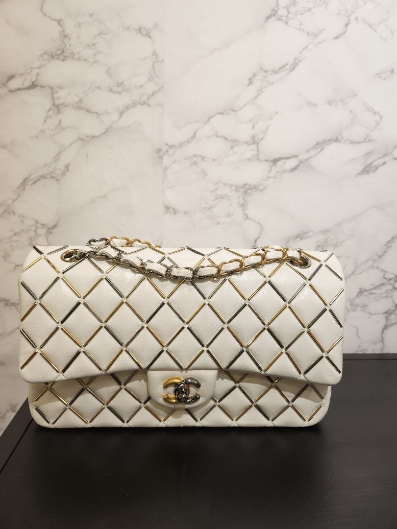 *Receipt price $15k* Chanel Classic Double Flap Limited Edition White ...