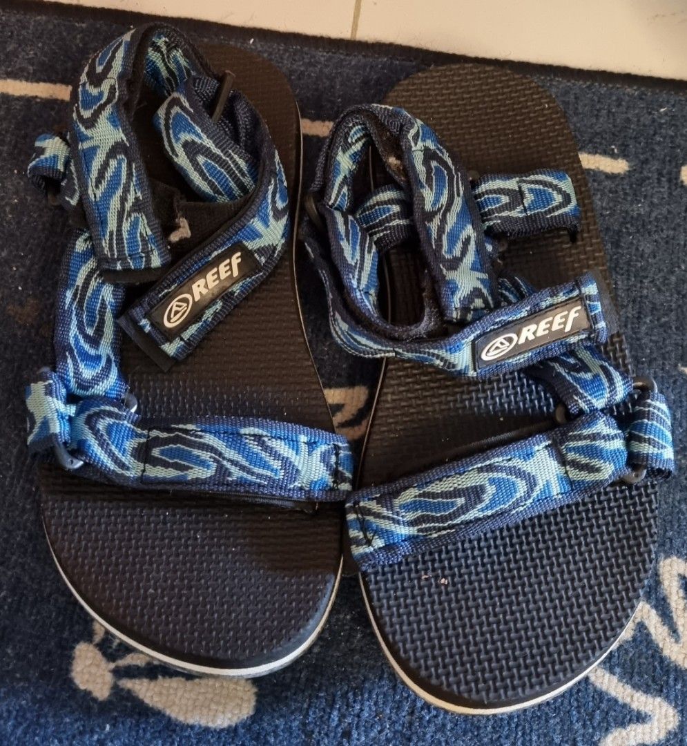 Reef Sandals, Women's Fashion, Footwear, Sandals on Carousell