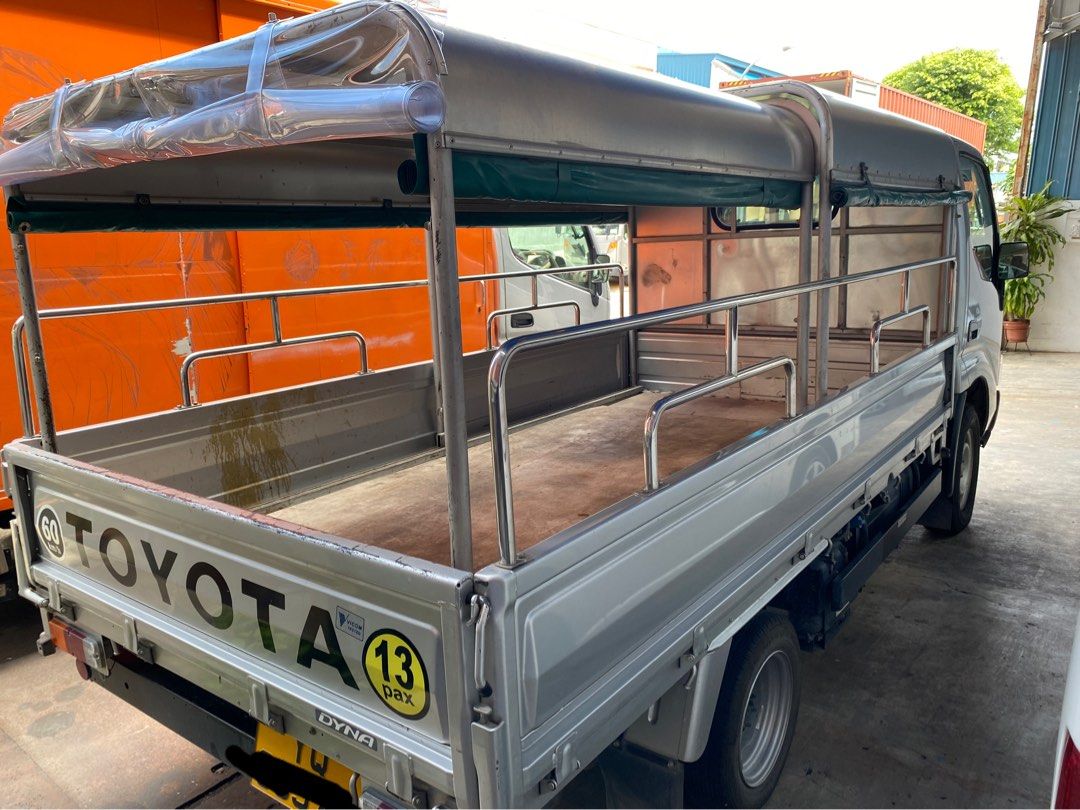Rent Lorry 10ft Toyota Dyna Retractable Canopy Manual Diesel Truck ...