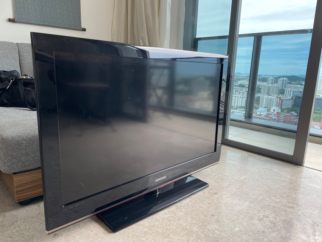 Samsung TV 40 inch, TV & Home Appliances, TV & Entertainment, TV on ...