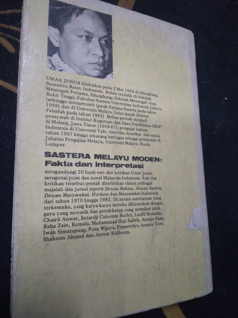 Sastera Melayu Moden : Fakta dan Interpretasi ( umar Junus ), Hobbies ...