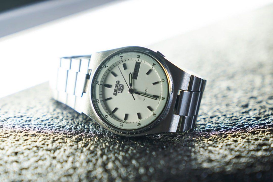 Seiko Vintage white dial, Luxury, Watches on Carousell