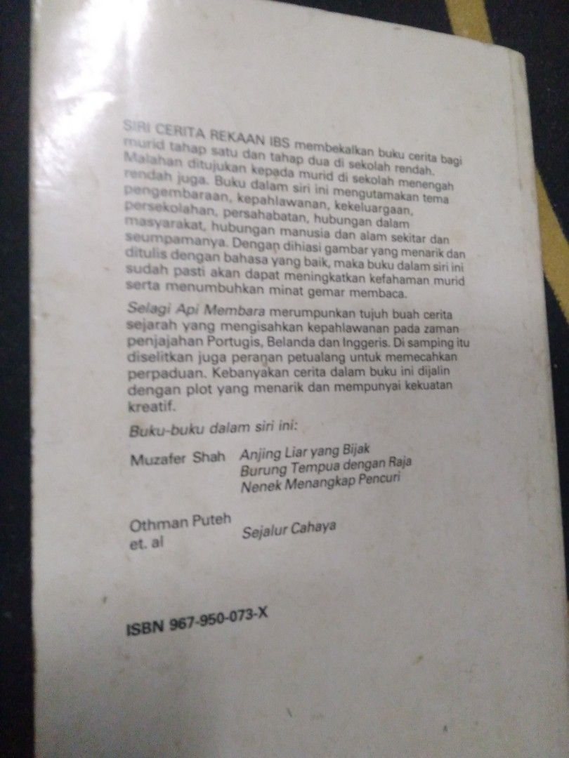 Selagi api membara, Hobbies & Toys, Books & Magazines, Storybooks on ...