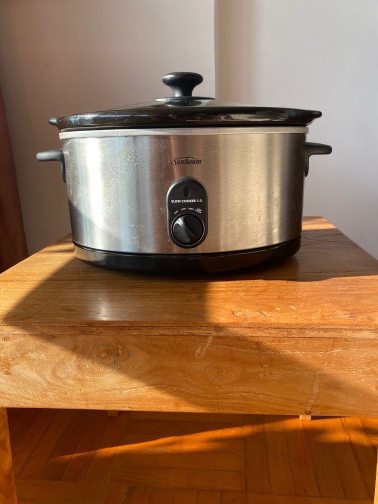 Sunbeam Slowcooker, 家庭電器, 廚房電器, 鍋具 - Carousell
