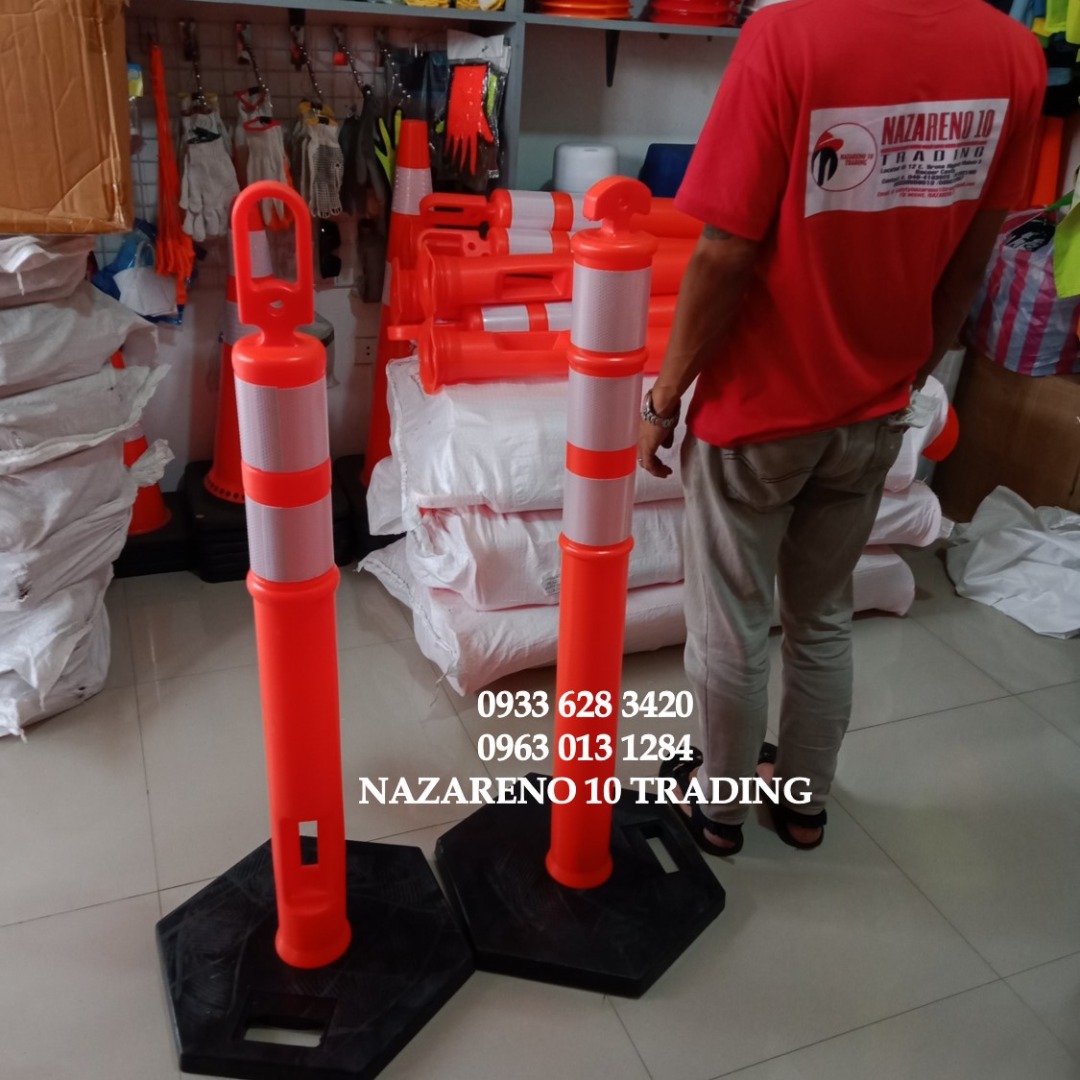 T - Bollard Post With Reflector / Safety Barrier Post D - Bollard Post ...