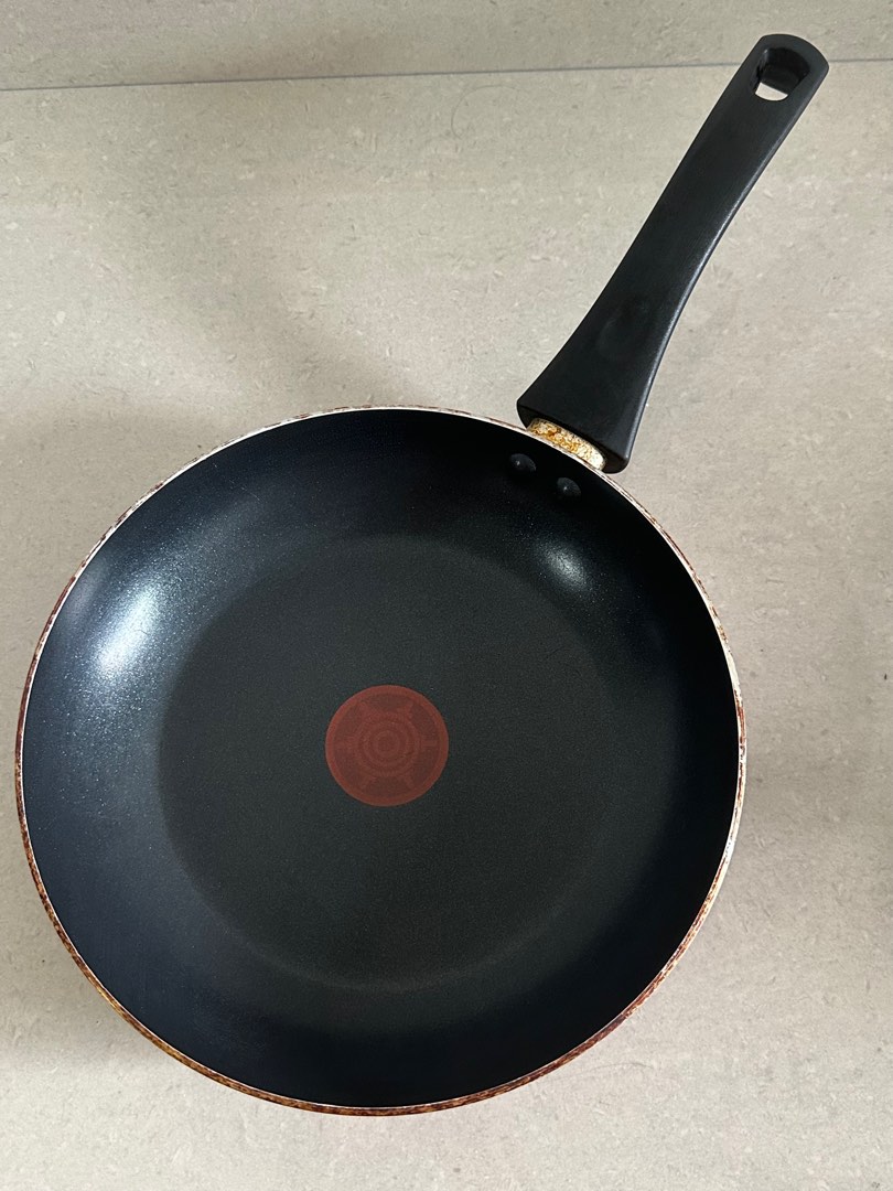 Tefal non stick fry pan, Furniture & Home Living, Kitchenware ...