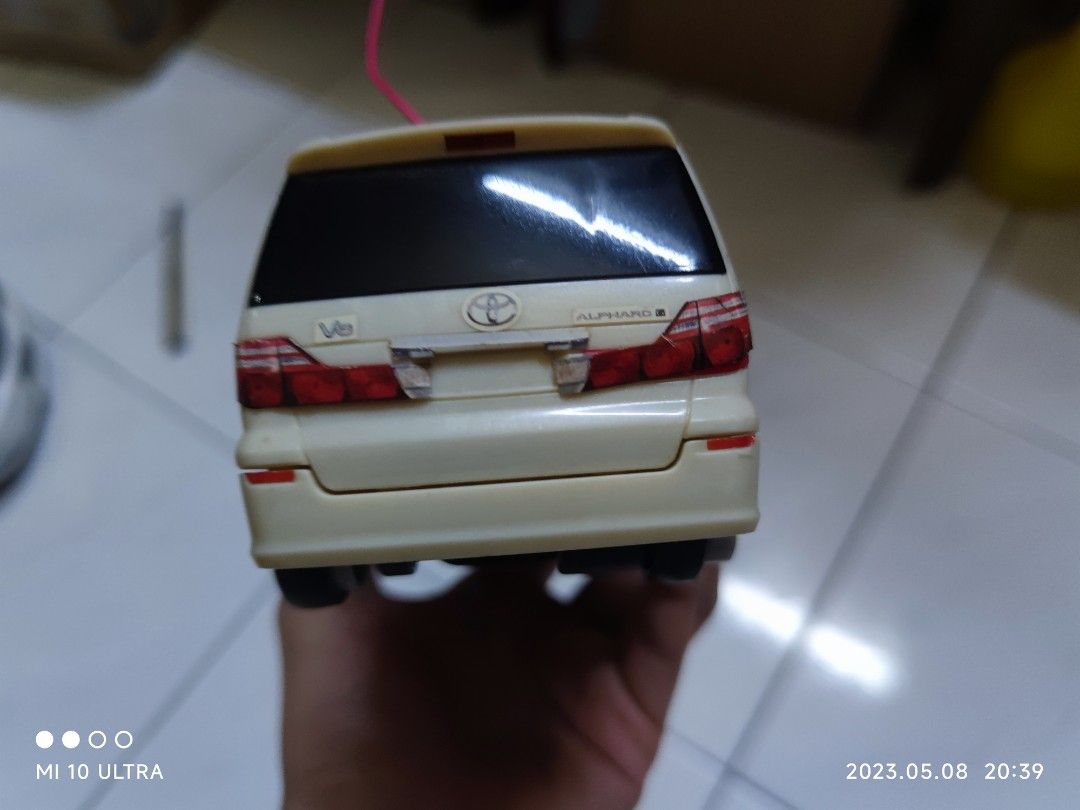 Toyota alphard remote control car vellfire mpv tomy, Hobbies & Toys ...