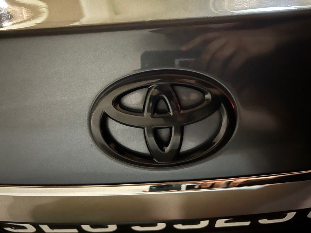 Toyota logo black emblem cover, Car Accessories, Accessories on Carousell