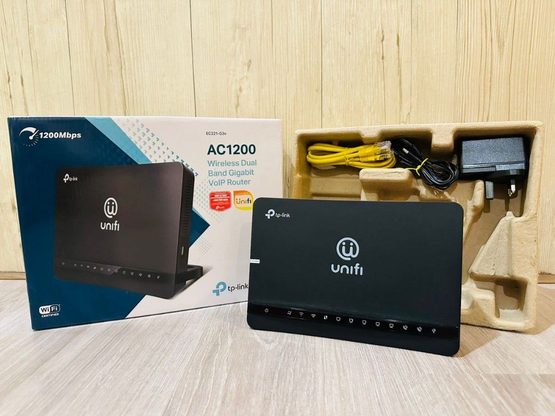 TP-Link EC221-G3v AC1200 Wireless Dual Band Gigabit VoIP Router ...