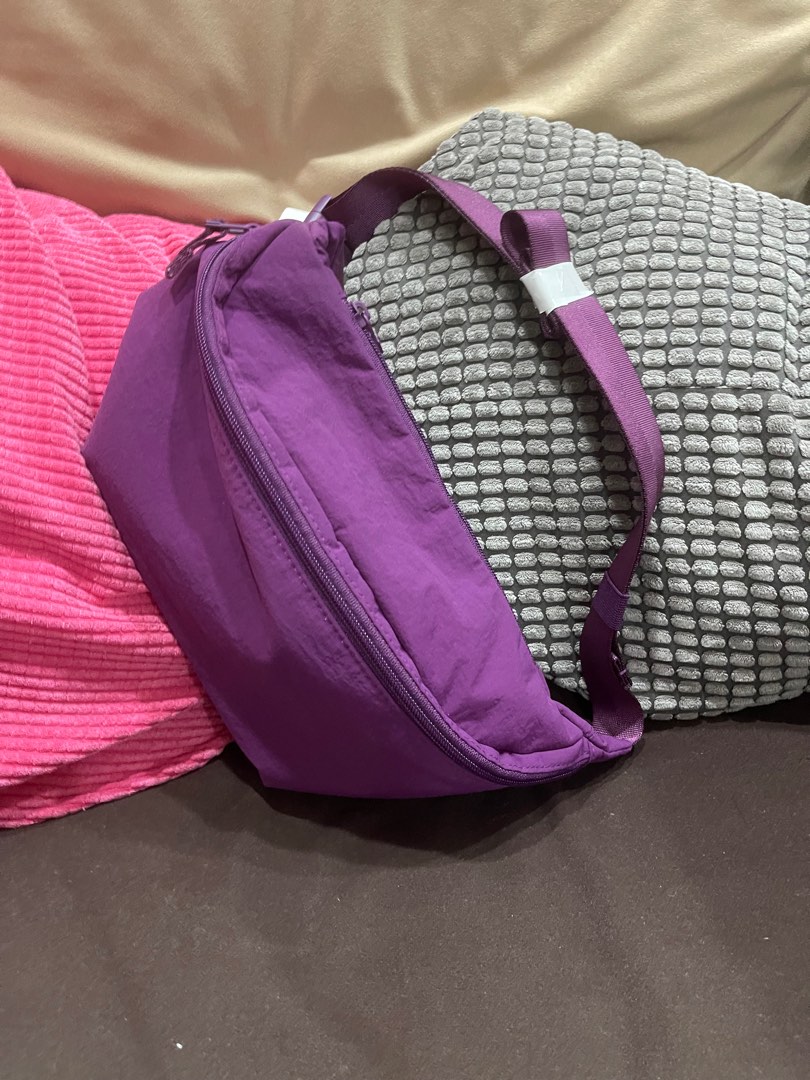 Uniqlo nylon body bag (purple), Women's Fashion, Bags & Wallets, Cross ...