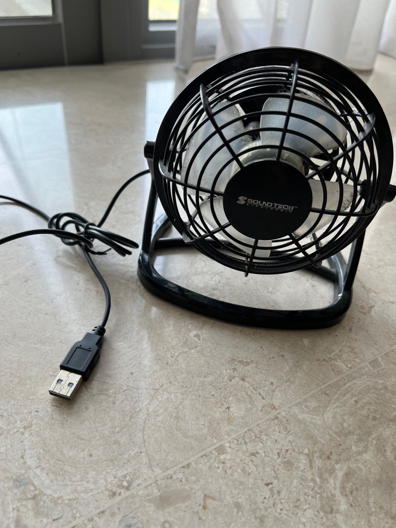 USB fan, Furniture & Home Living, Lighting & Fans, Fans on Carousell