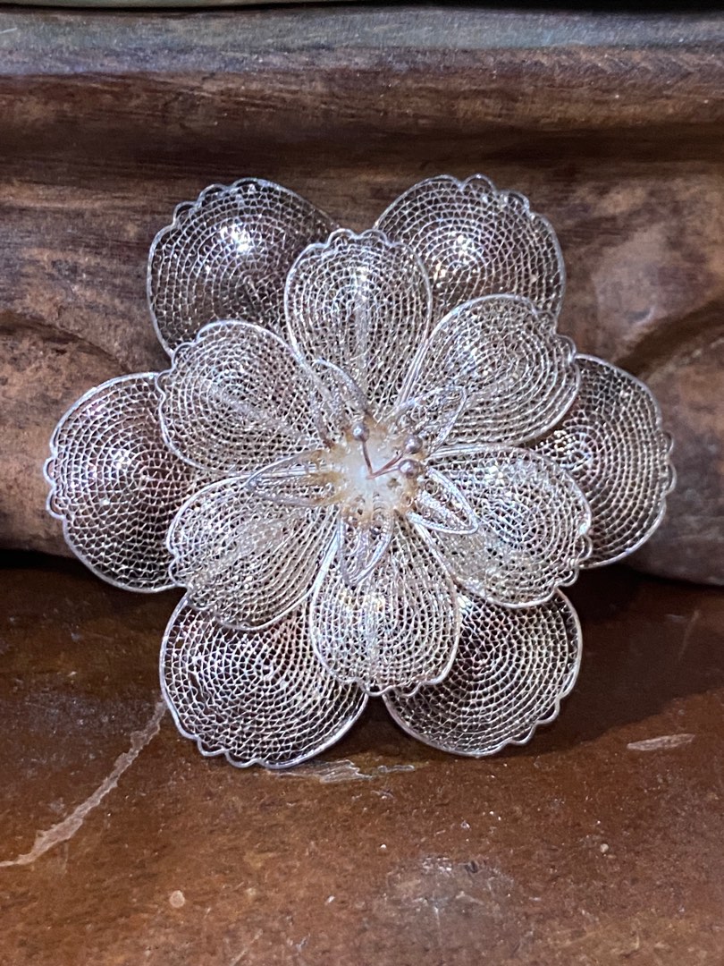 Vintage Sliver 950 Filligree Flower Brooch, Women's Fashion, Watches ...