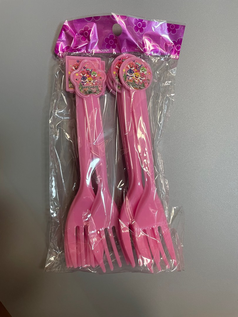 $3.50 Pink baby shark spoon and forks, Hobbies & Toys, Stationery ...