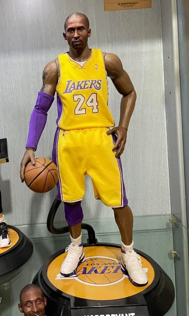 3rd Party 1 /6 Scale Kobe Bryant ( 12 Inches) on Carousell