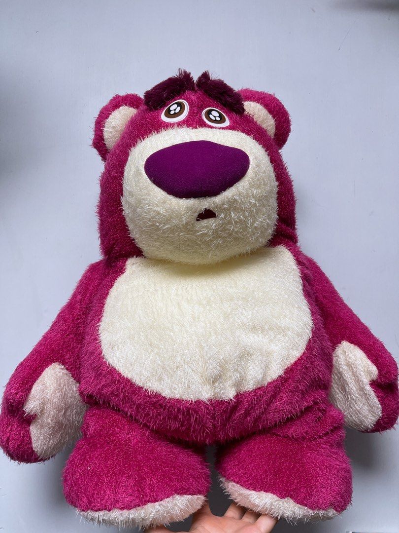 清屋 勞蘇 Lutso 大公仔 Toy Story 全新, 興趣及遊戲, 玩具 & 遊戲類 - Carousell