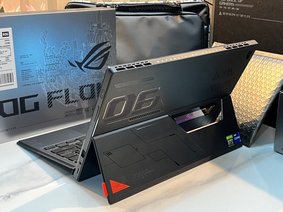 Asus Rog Flow Z13 Touchs-Screen wStylus pen i7-12th Gen 16GB RAM 512GB ...