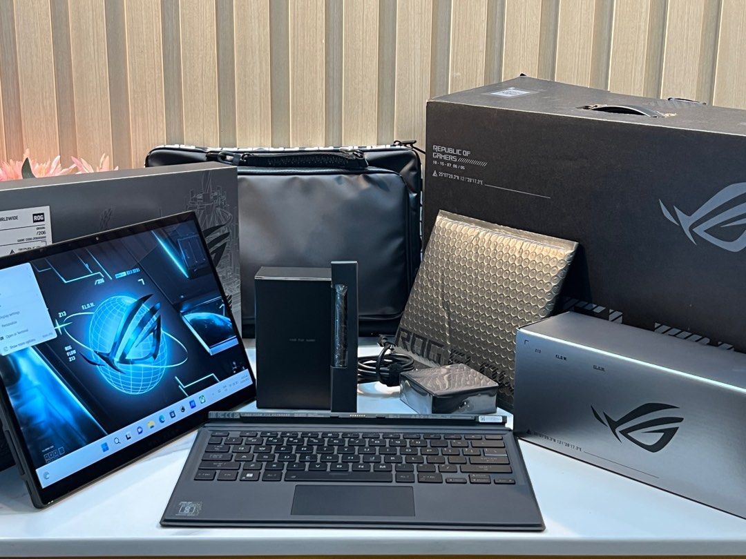 Asus Rog Flow Z13 Touchs-Screen wStylus pen i7-12th Gen 16GB RAM 512GB ...