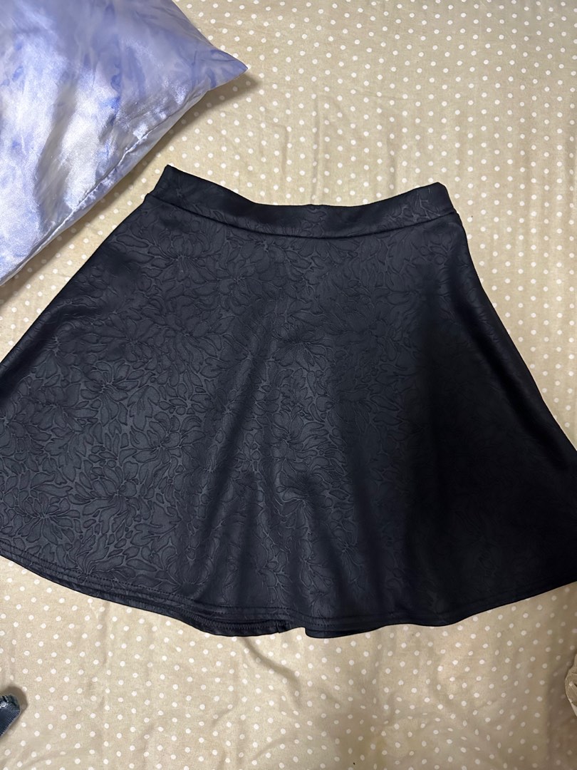 Black Flare Patterned Skirt, Women's Fashion, Bottoms, Skirts on Carousell