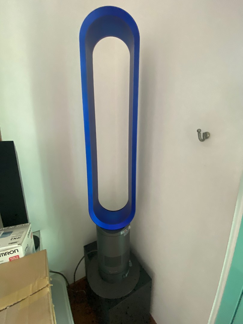 Blue dyson standing tower fan AM02 spoilt, Furniture & Home Living ...