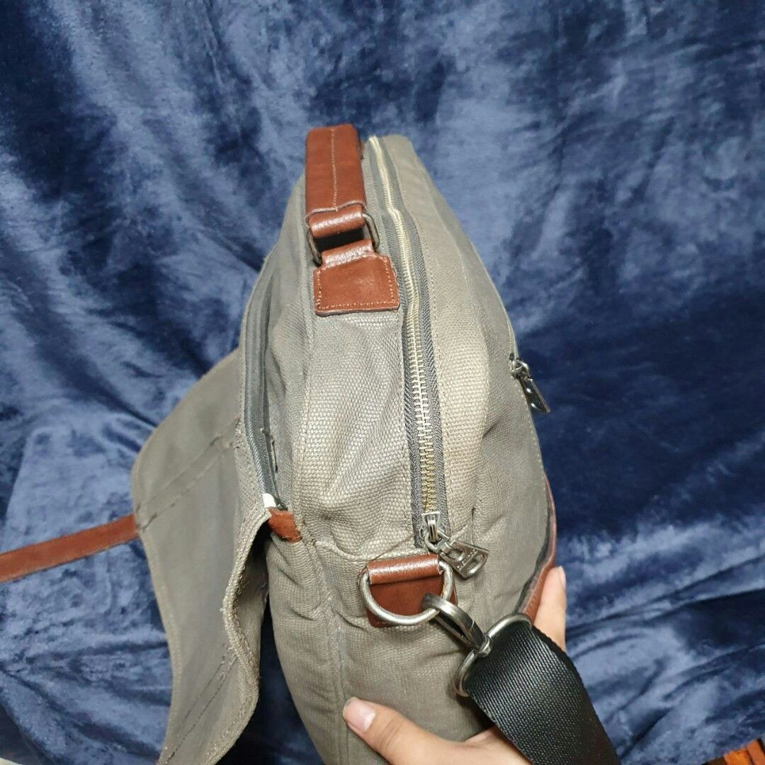 Buckaroo messenger bag, Men's Fashion, Bags, Sling Bags on Carousell