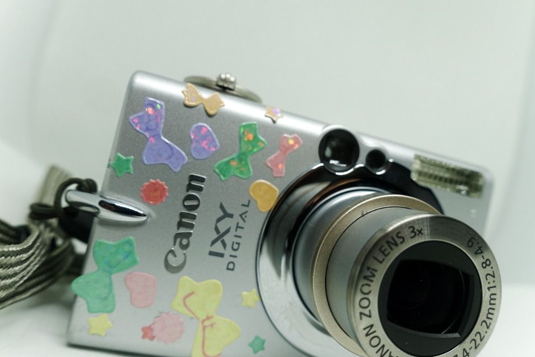 canon ixy digital 450 RARE DIGICAM!, Photography, Cameras on Carousell