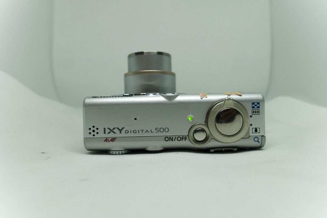 canon ixy digital 450 RARE DIGICAM!, Photography, Cameras on Carousell