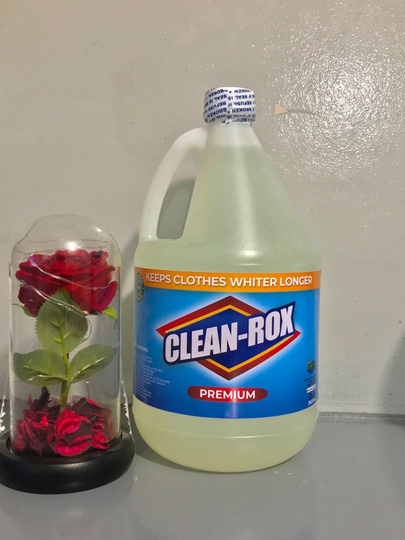 Chlorox Disinfectant - whitener, Furniture & Home Living, Cleaning ...